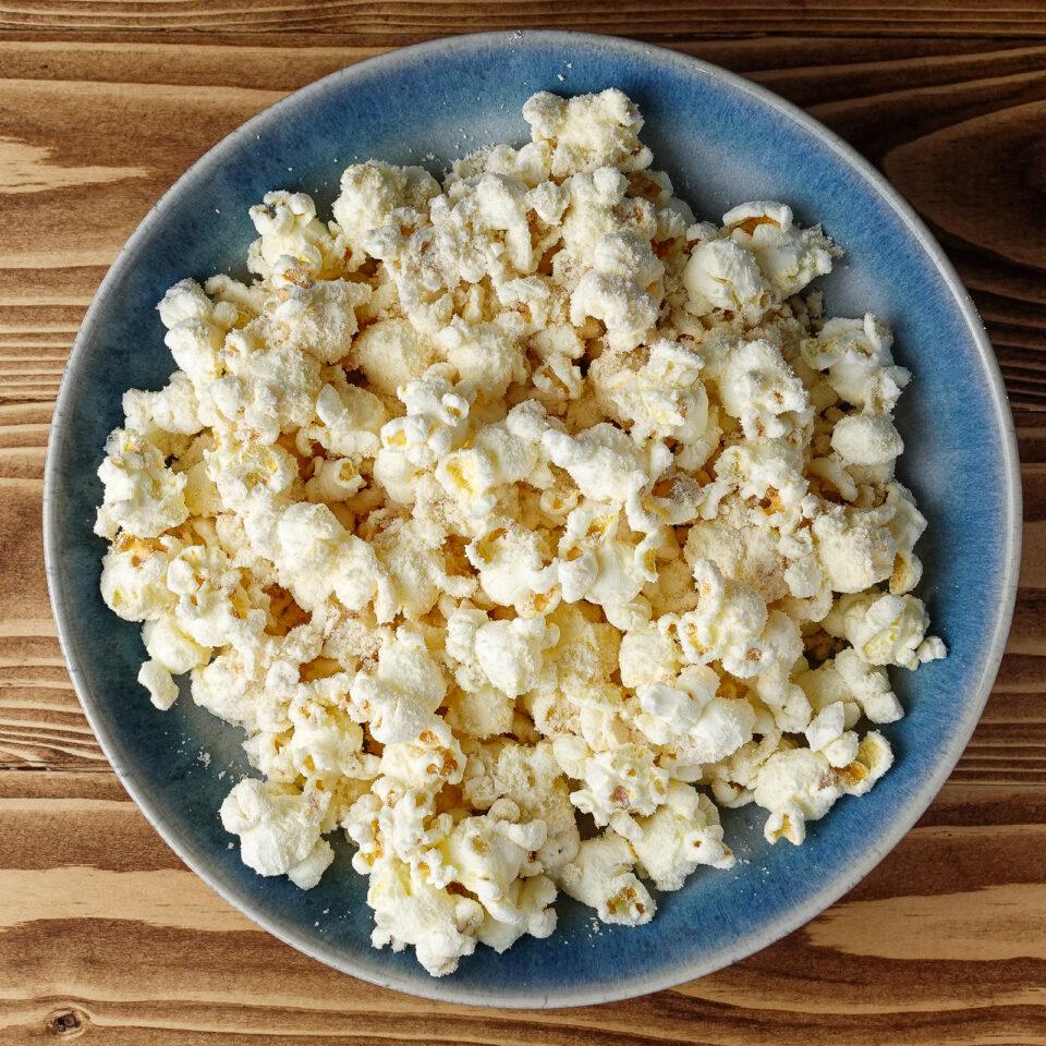 Protein Popcorn: Low-Calorie & Customizable