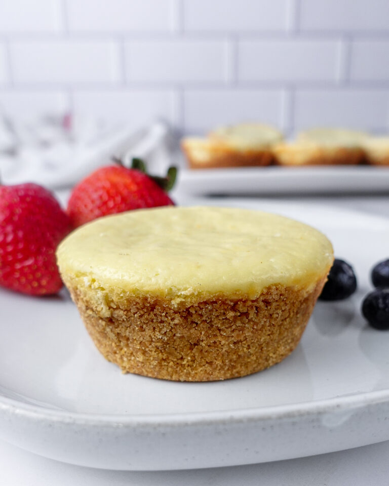Mini Low-Calorie Cheesecakes Perfect For Meal Prep